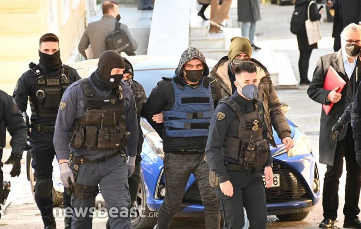 Δέκα χρόνια κάθειρξης στον «νταή της Αργυρούπολης» που ξυλοκόπησε άγρια ...