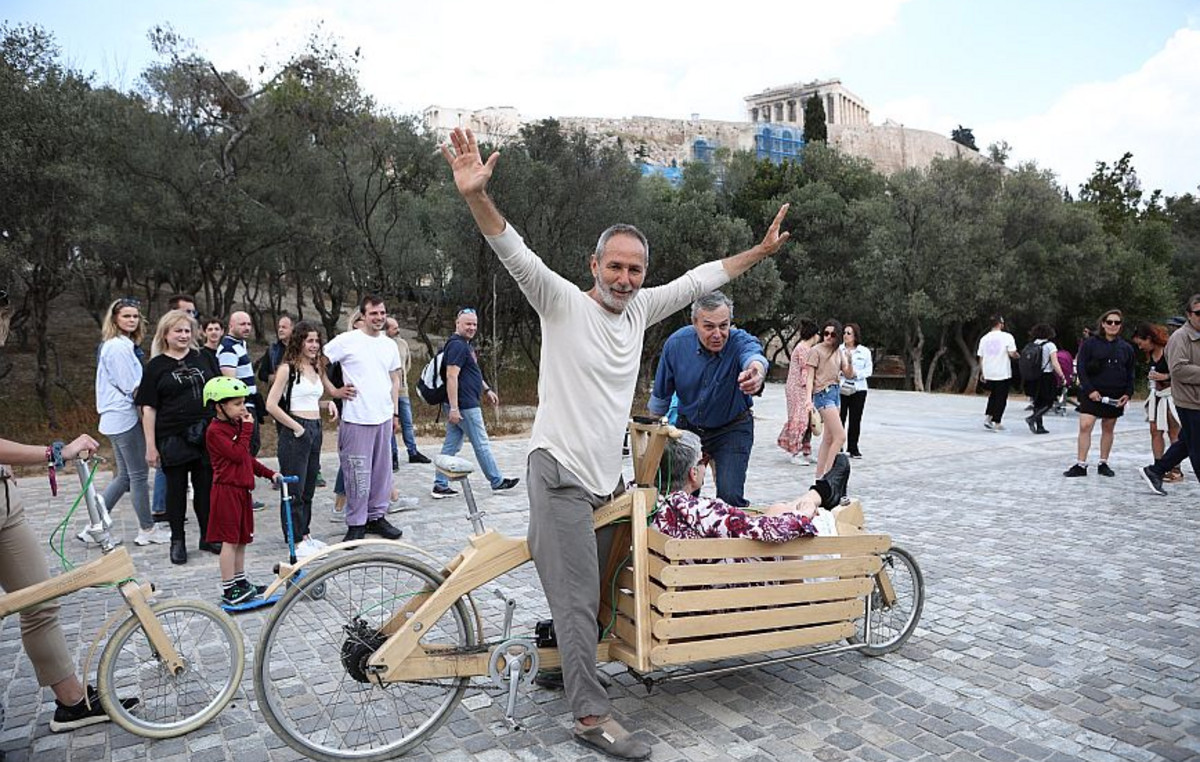Εκλογές: «Γενέθλια γιορτή» για το κόμμα του Πολ Ευμορφίδη – «Η Βουλή ...