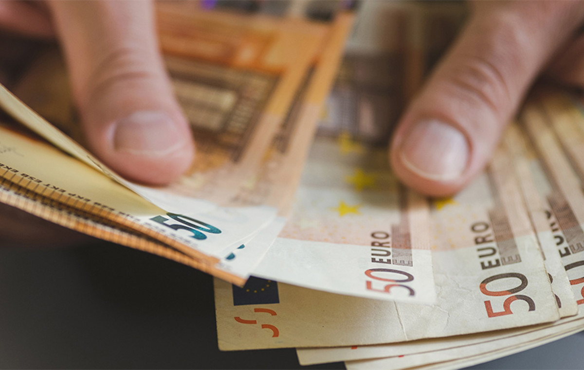 Επίδομα Κοινωνικής Αλληλεγγύης: Ποιοι είναι οι δικαιούχοι του ...