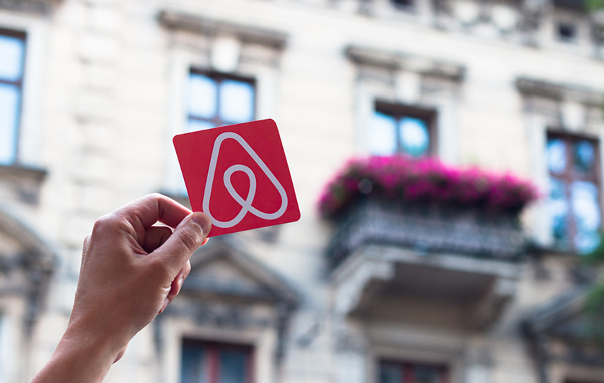 Τι αλλάζει σε Airbnb, Booking και Expedia – Ποια πρόσθετα στοιχεία θα ...