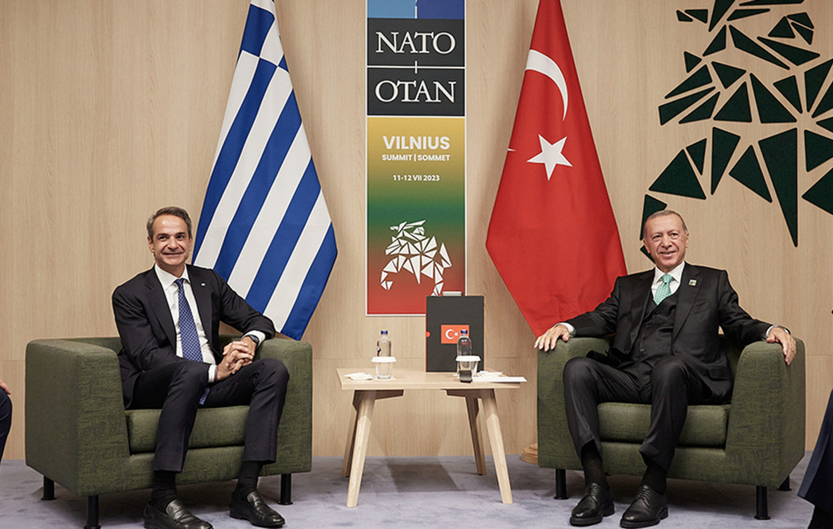 Πώς σχολιάζουν τα τουρκικά ΜΜΕ τη συνάντηση Μητσοτάκη – Ερντογάν και τη ...
