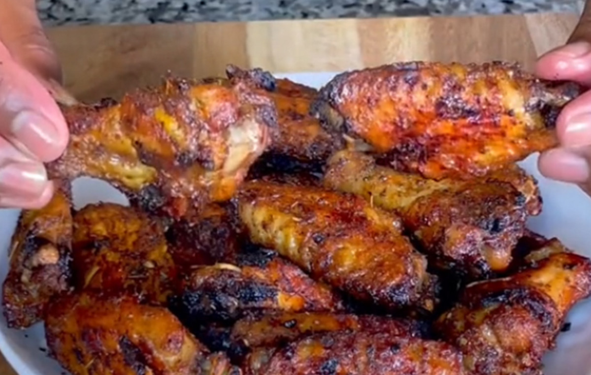Φτερούγες κοτόπουλου στο airfryer - Newsbeast