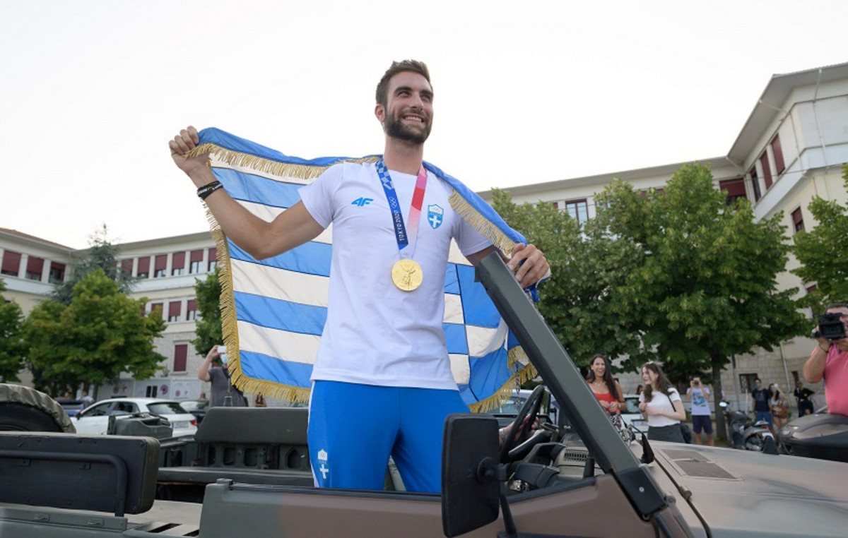 Ο Στέφανος Ντούσκος θα είναι ο πρώτος λαμπαδηδρόμος για τους ...