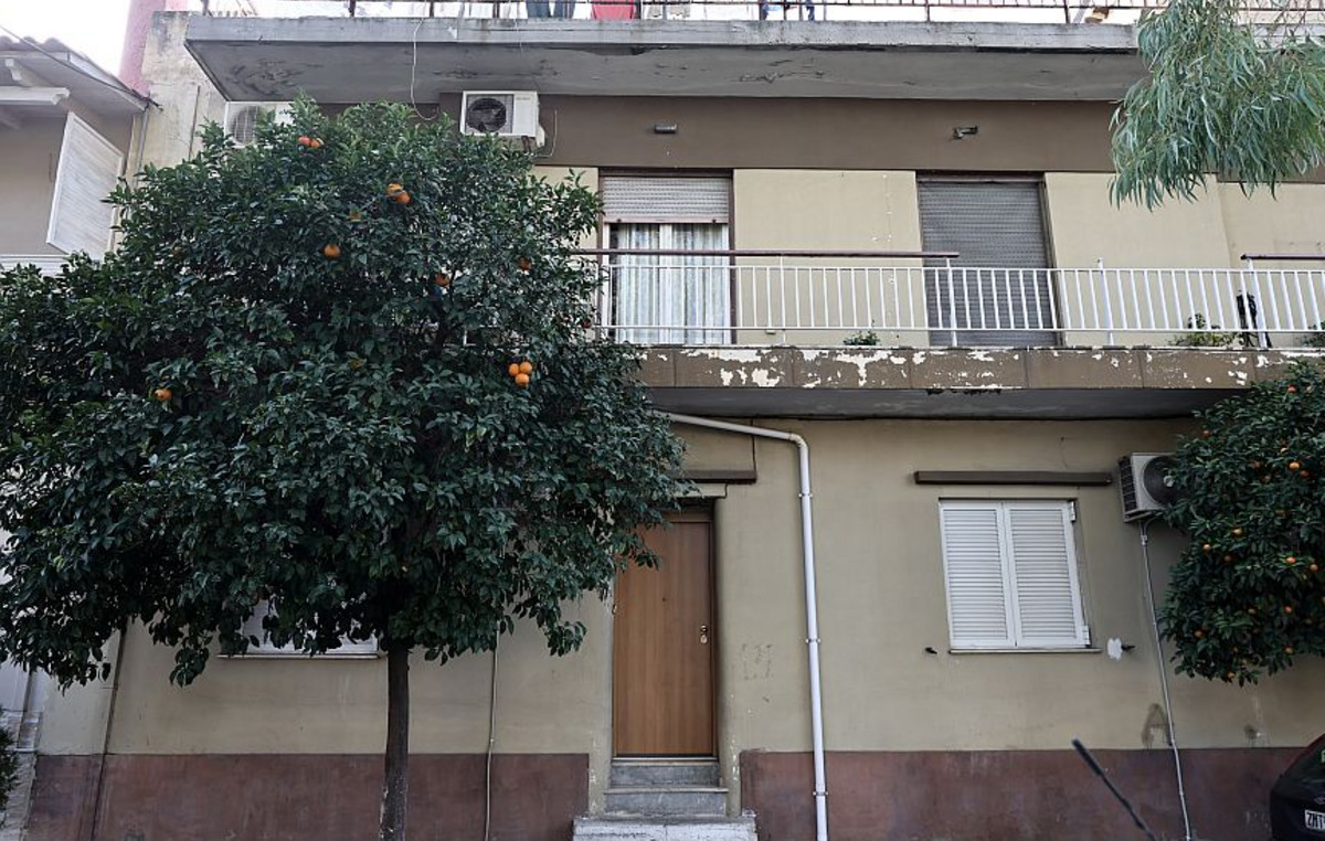 Περιστέρι: «Ήθελα να προστατεύσω τη μητέρα μου», είπε ο 35χρονος που ...