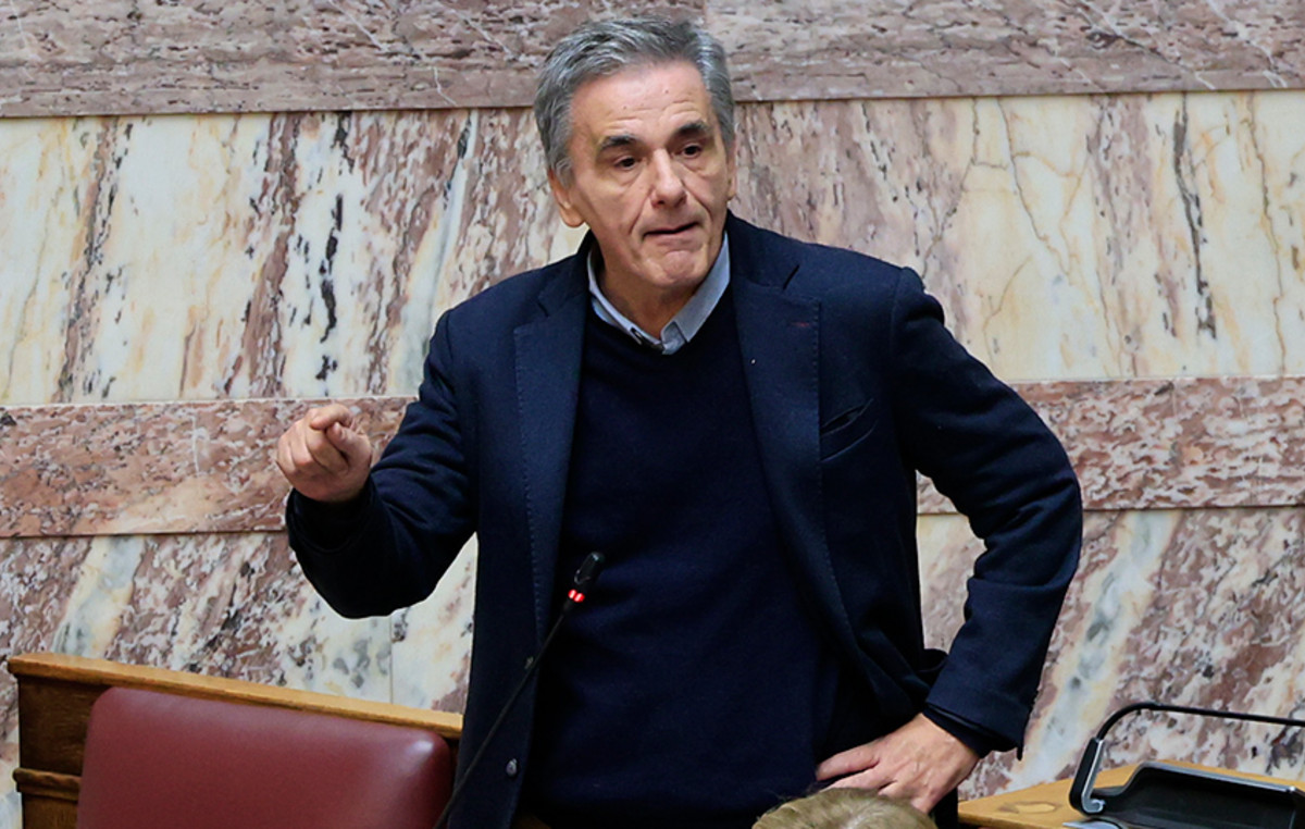 Εκνευρισμένος ο Τσακαλώτος επειδή τον ακύρωσαν από εκπομπή στον ΑΝΤ1 ...