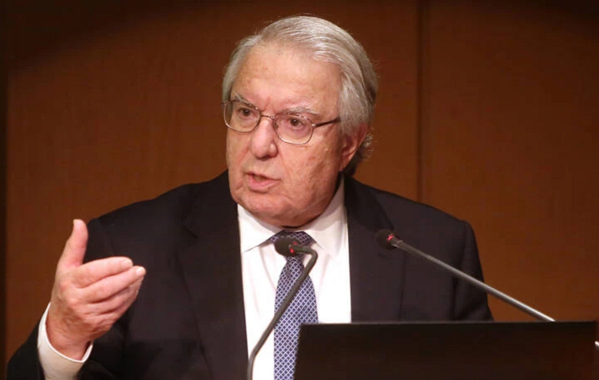 Μπαμπινιώτης για πανελλήνιες: Δεν τραβάει άλλο αυτό το σύστημα – Να ...