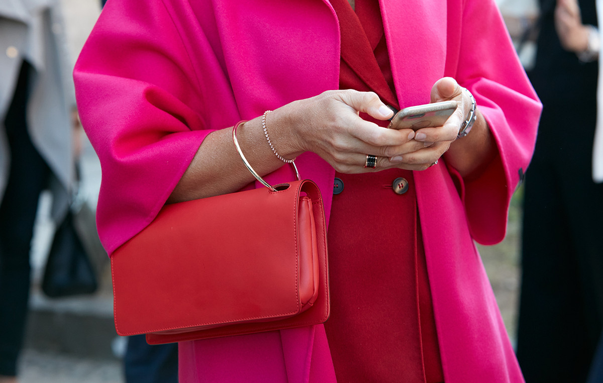Pink & Red: Πώς να συνδυάσετε τα κορυφαία χρώματα της σεζόν - Newsbeast
