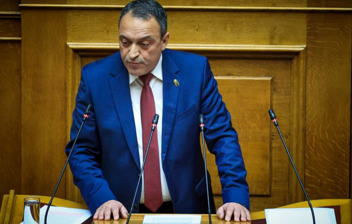 Ομοφοβική επίθεση Στίγκα σε Πατέλη: «Είναι ο ή η Πατέλης;» - Newsbeast