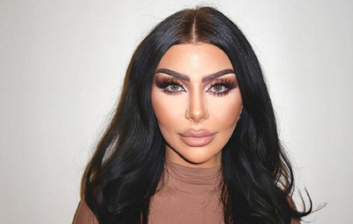 Έδωσε 4.500 ευρώ για μεταμόσχευση φρυδιών – Ξύρισε το κεφάλι της για να ...