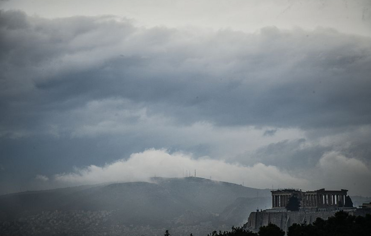 Για νέα κακοκαιρία τη Δευτέρα που θα έρθει από τον «Κόλπο του Λέοντος ...
