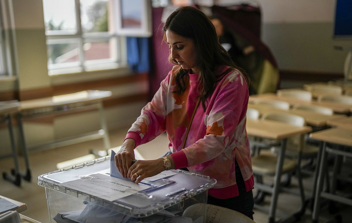 Έκλεισαν οι κάλπες για τις δημοτικές εκλογές στην Τουρκία – Τα βλέμματα ...