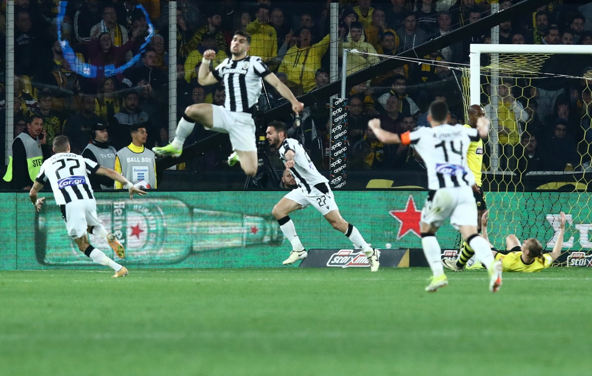 ΑΕΚ – ΠΑΟΚ 2-2: Στο 89′ παρέμειναν στην κορυφή οι Ασπρόμαυροι - Newsbeast