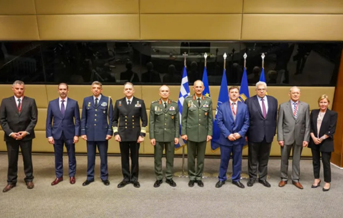 Τελετή παράδοσης της δωρεάς μηχανογραφικού εξοπλισμού από τη «Motor Oil ...