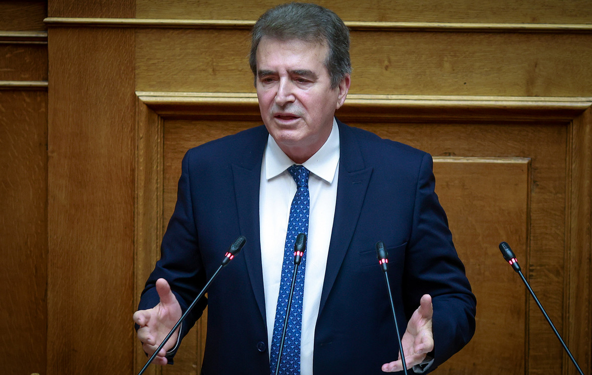 Χρυσοχοϊδης: «Αποστολή μας είναι να βρισκόμαστε κοντά στον πολίτη ...