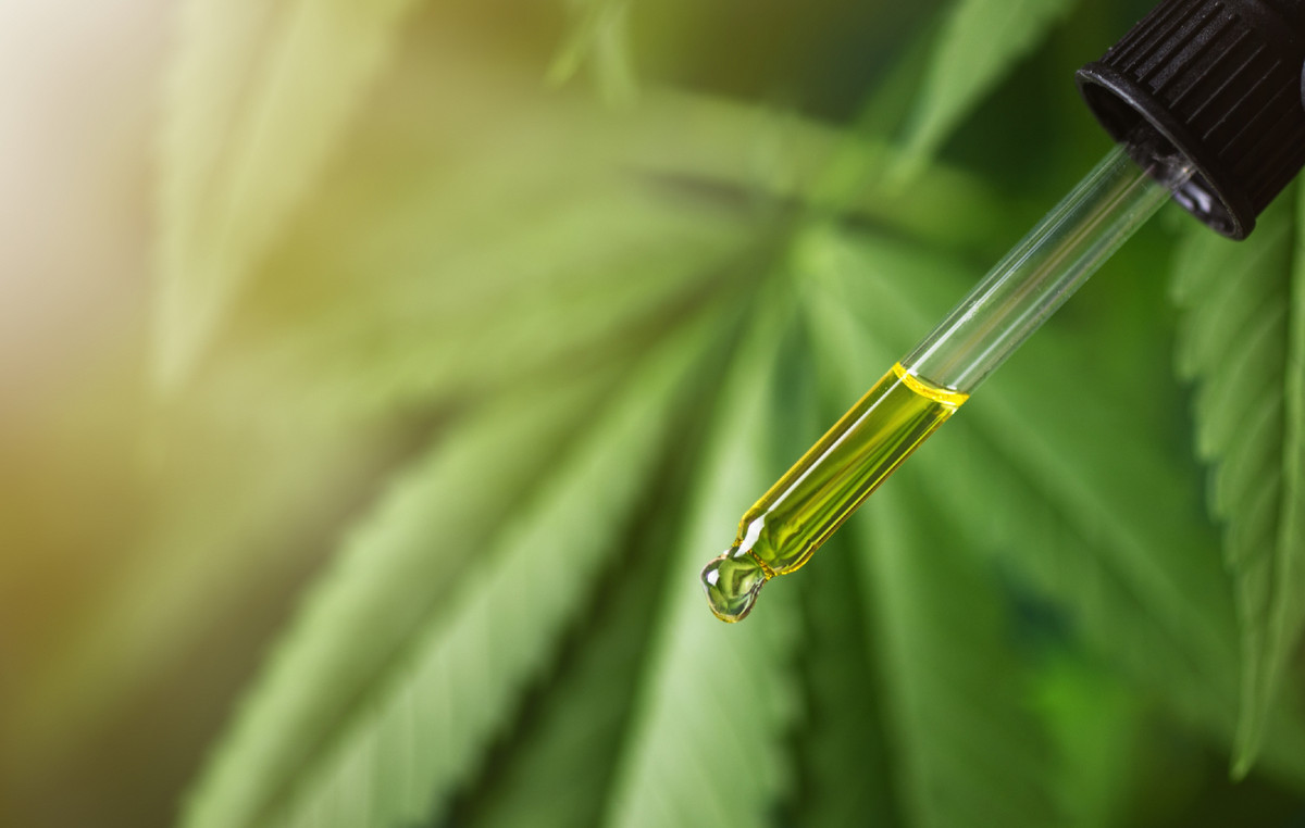 CBD: Η επιληψία και άλλα δέκα πιθανά οφέλη του ελαίου κάνναβης - Newsbeast