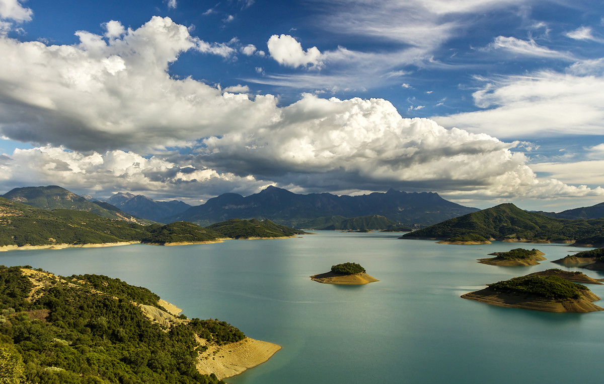 Ο Αχελώος «ξεδιψά» την Αττική – Το σχέδιο για την αντιμετώπιση της ...