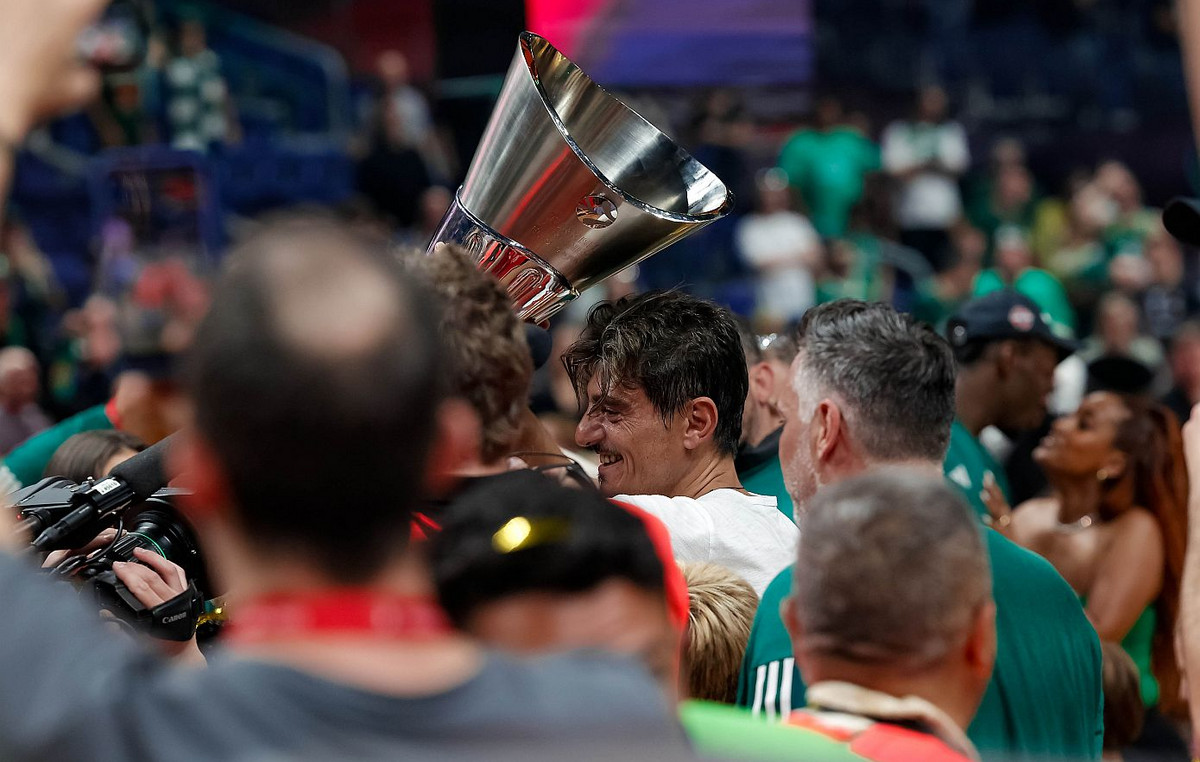 Με σπόντες για τον Ολυμπιακό πανηγύρισε το έβδομο ευρωπαϊκό τρόπαιο του ...