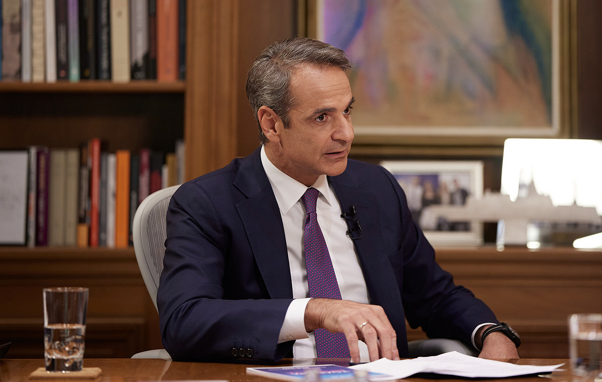 Μήνυμα Μητσοτάκη για το 2025: Προχωράμε στο νέο έτος με την ίδια ...