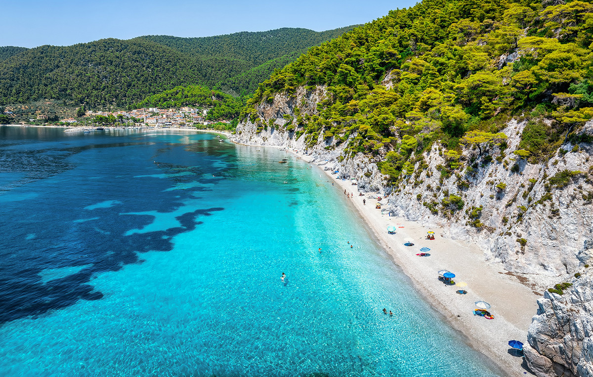 Η Σκόπελος ανάμεσα στους 10 προορισμούς της Ευρώπης με τις καλύτερες ...