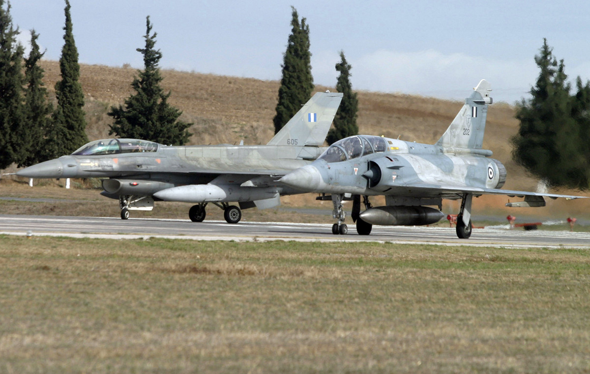 Πώς έγινε το ατύχημα με το Mirage στην Τανάγρα – Οι αερομαχίες της ...