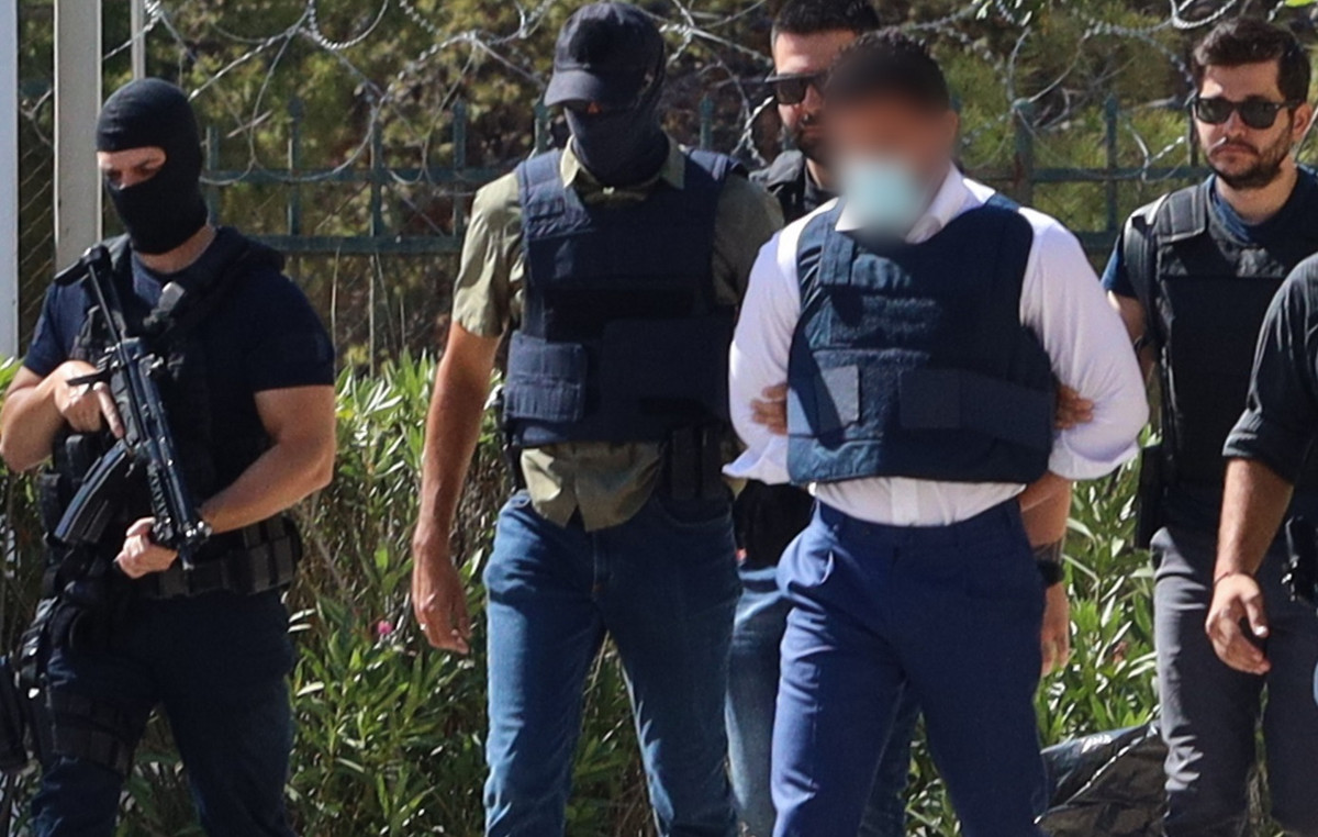 Εκτέλεση στο Ψυχικό: «Θησαυρός» το κινητό του κατηγορούμενου για τη ...