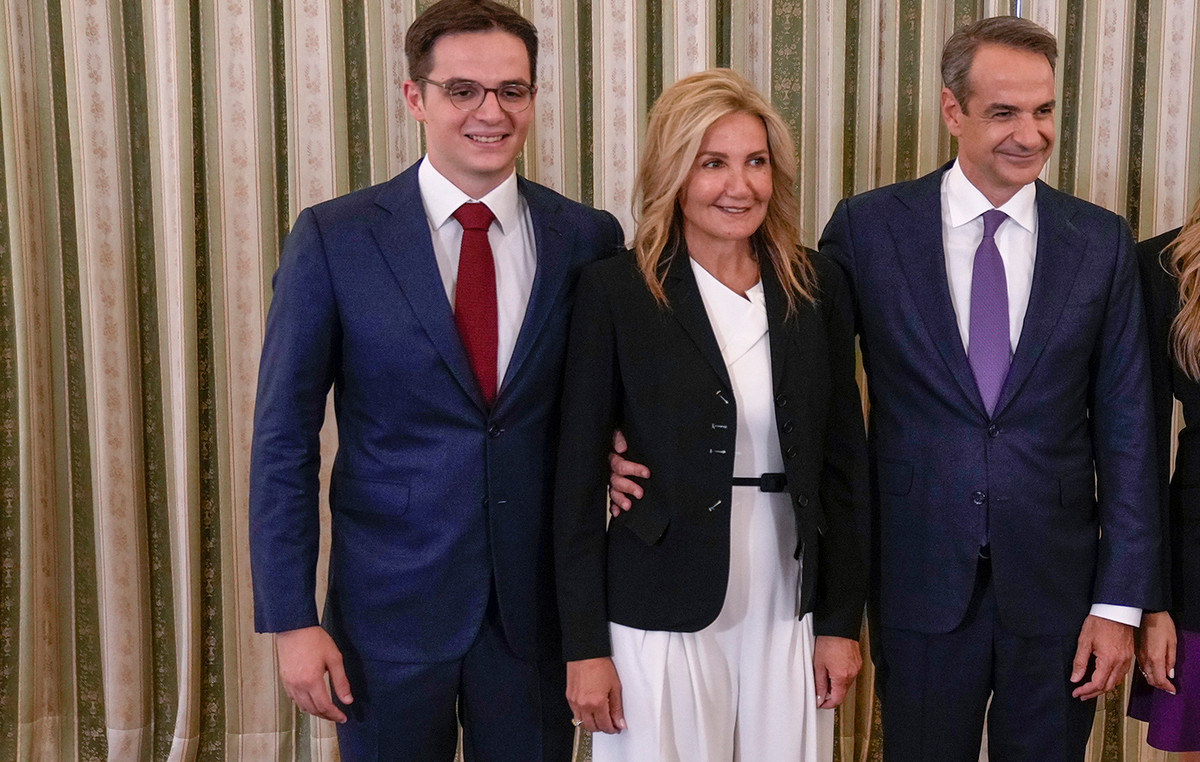 Οι ευχές του Κυριάκου Μητσοτάκη και της Μαρέβας Γκραμπόφσκι για τα ...