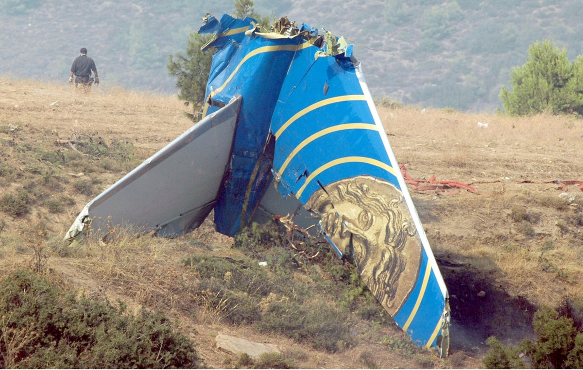 Σαν σήμερα 14 Αυγούστου: Η πτώση του Helios στο Γραμματικό συγκλονίζει ...