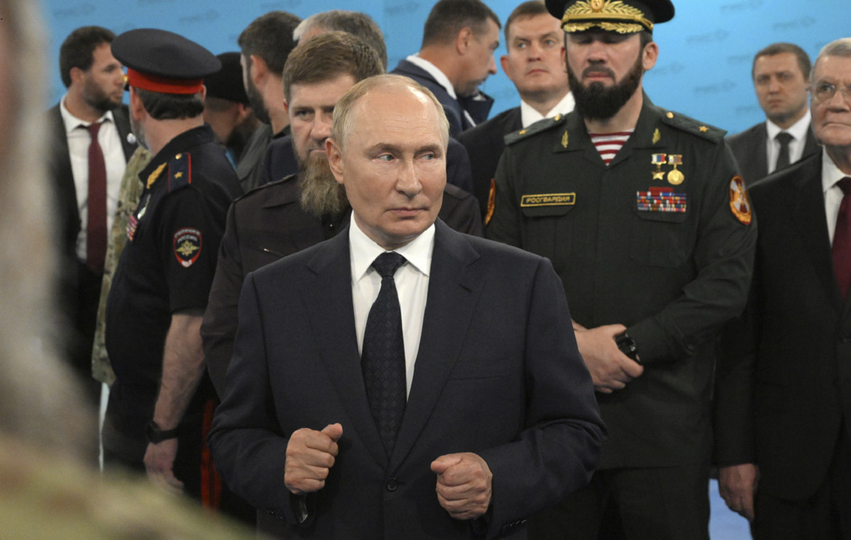 Ο Πούτιν πάει στη Μογγολία που είναι αναγκασμένη να… τον συλλάβει και ...