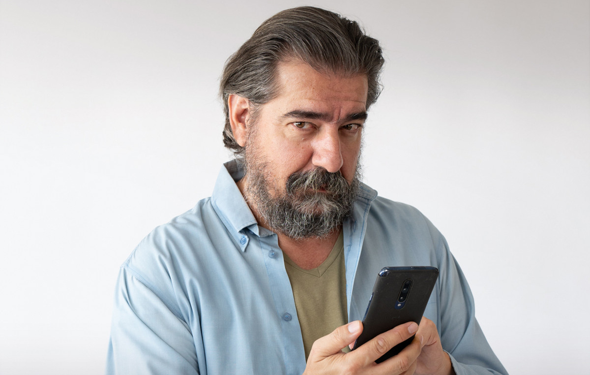 Caveman: Ο Γιάννης Δρακόπουλος είναι ο νέος «άνθρωπος των σπηλαίων ...