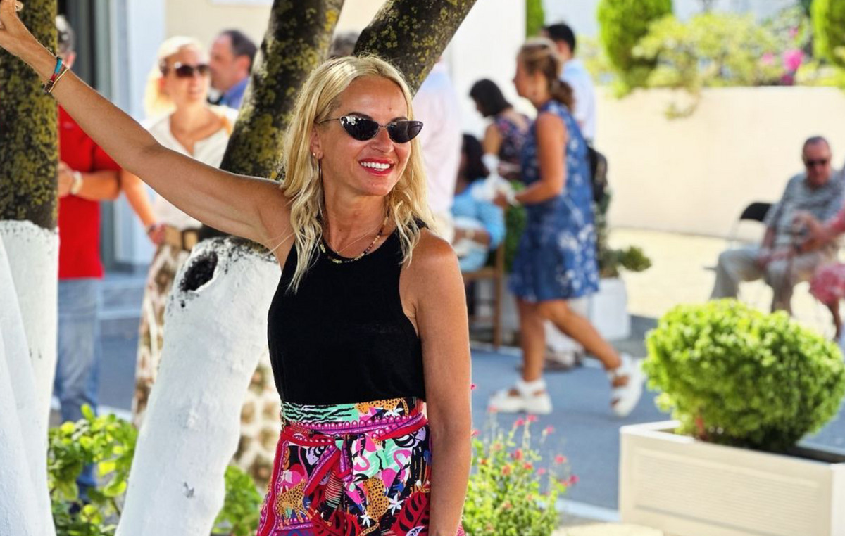 Η Mαρία Μπεκατώρου με τη μητέρα της με αφορμή την ονομαστική της γιορτή ...