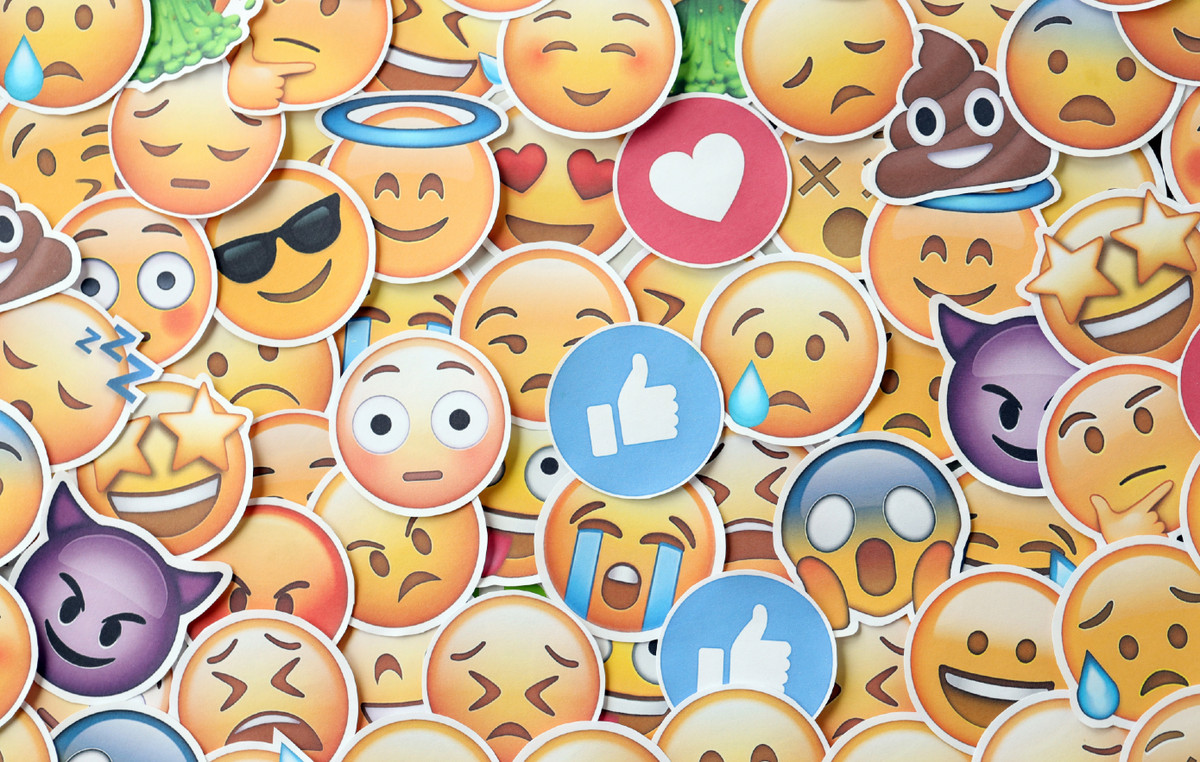 Αν χρησιμοποιείς αυτό το emoji, είσαι «επίσημα γέρος» - Newsbeast