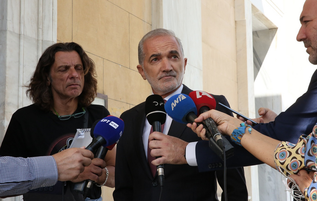 Διαγράφεται και από μέλος της Νέας Δημοκρατίας ο Μάριος Σαλμάς - Newsbeast