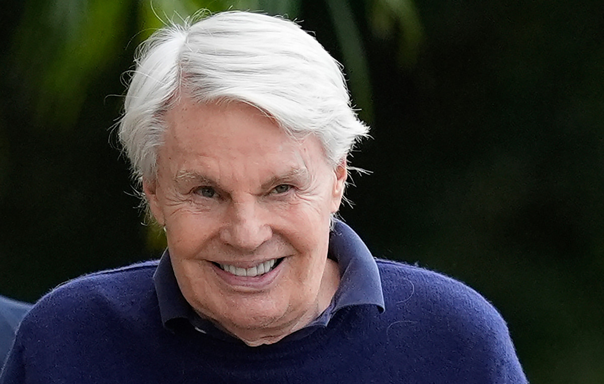 Σκάνδαλο Abercrombie & Fitch: Ο πρώην CEO έκανε… casting για τους ...