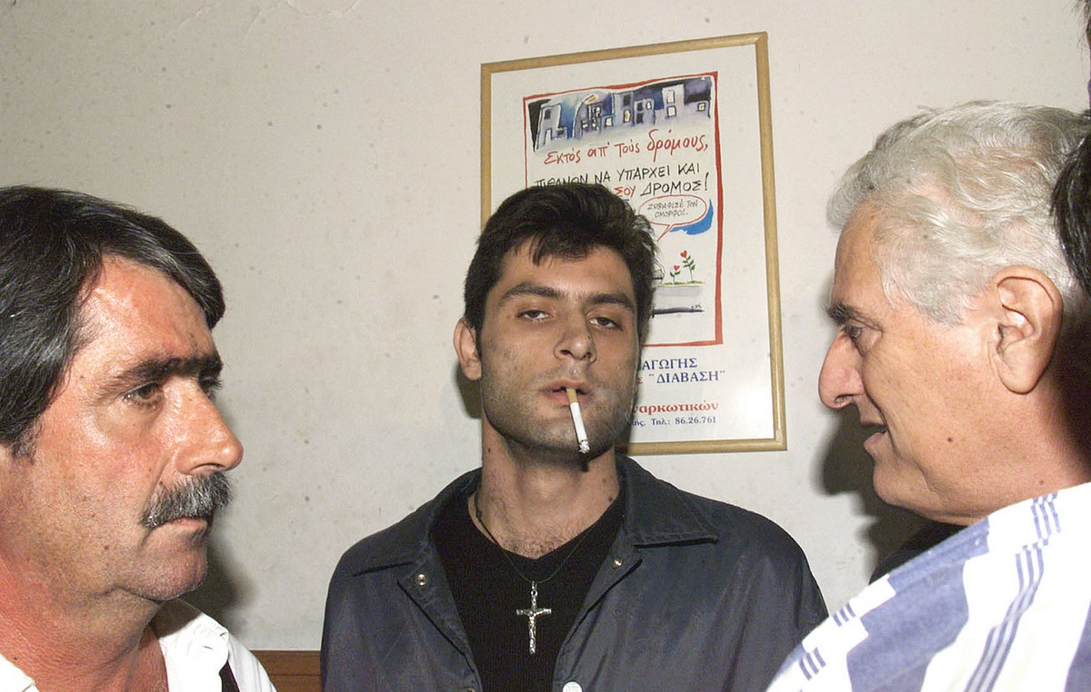 Σαν σήμερα 19 Οκτωβρίου: Ο Παντελής Καζάκος σκορπά τον τρόμο στην Αθήνα ...