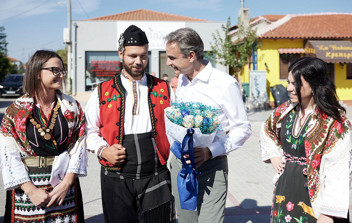 Στο Τυχερό Έβρου ο Μητσοτάκης – Τι συζήτησε με τους πολίτες - Newsbeast