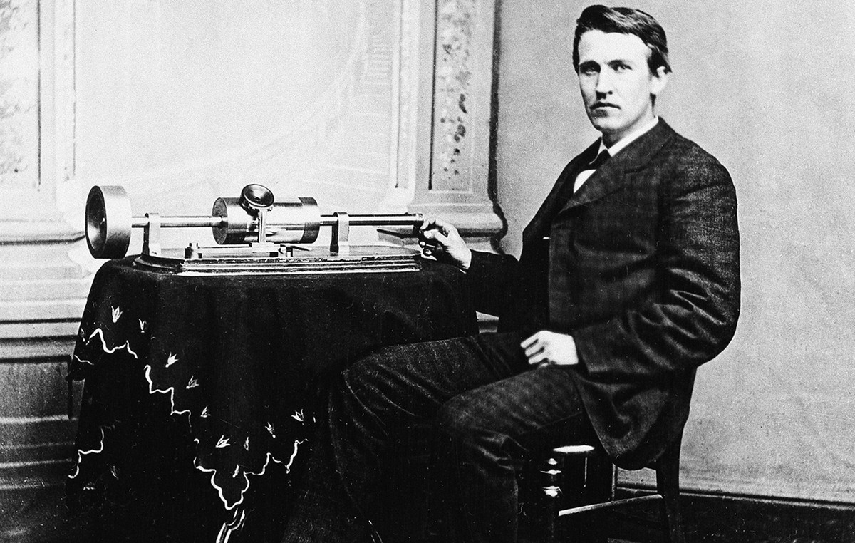 Σαν σήμερα 21 Νοεμβρίου: Η ανακάλυψη του 1877 που έκανε τον ήχο αθάνατο ...