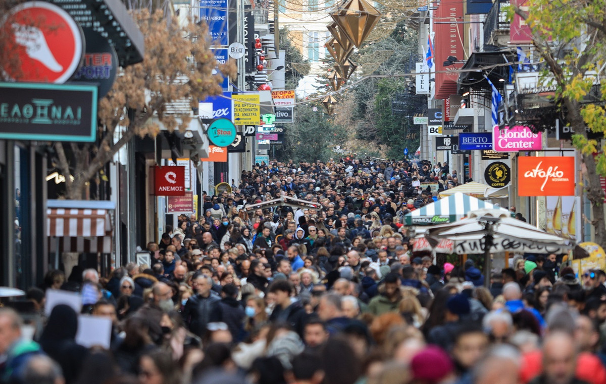 Ανοικτά εμπορικά καταστήματα και σούπερ μάρκετ, αύριο, τελευταία ...