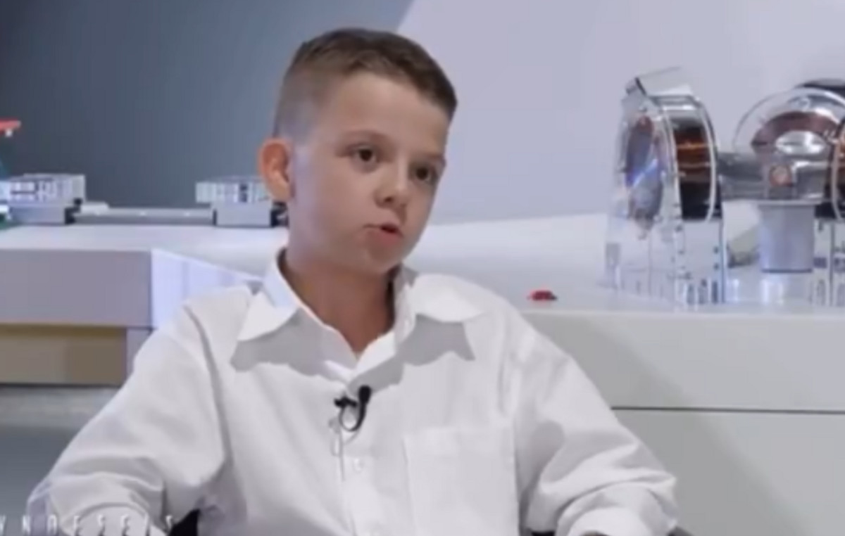 Βίκτωρας Γιαννικόπουλος, το 14χρονο ελληνόπουλο που διακρίθηκε στην ...