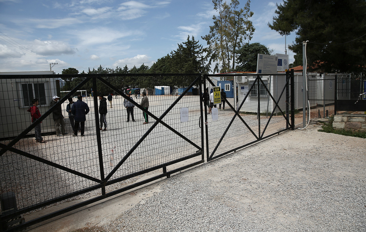 Ασύλληπτη φρίκη στη δομή της Μαλακάσας: Μαστίγωσαν ανήλικο, τον ...