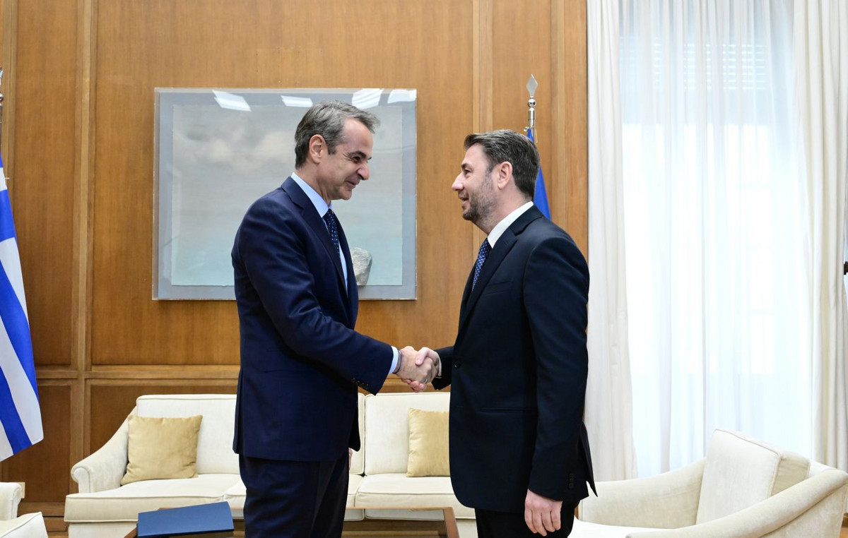 Κορυφώνεται η σύγκρουση ΝΔ – ΠΑΣΟΚ – Τα «καρφιά» για κρυφή ατζέντα ...