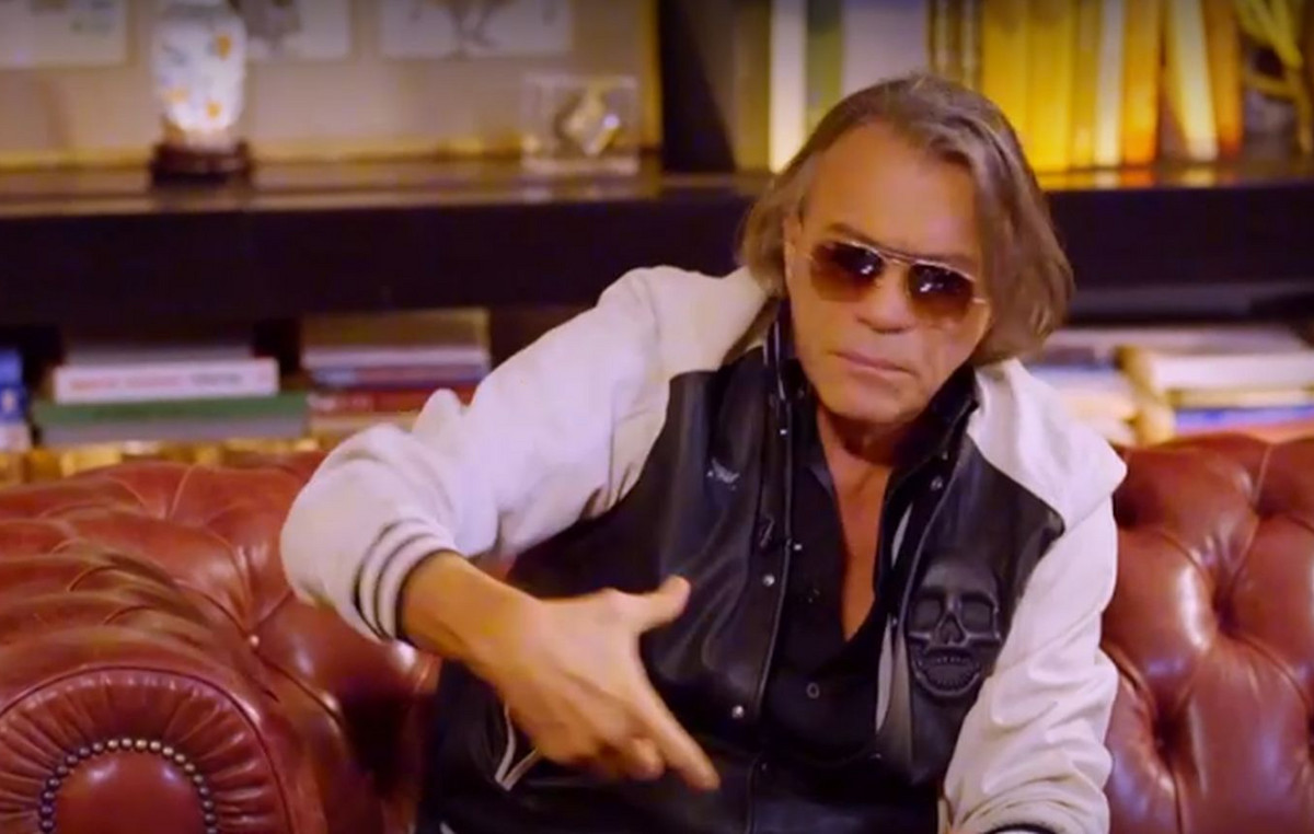 Ο Ηλίας Ψινάκης αποκάλυψε γιατί δεν άφηνε τον Σάκη Ρουβά να μιλήσει ...