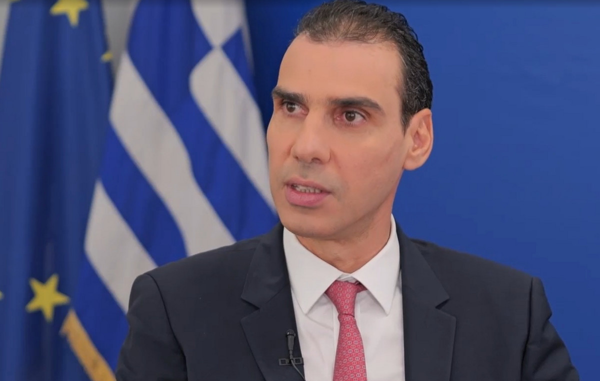 Θεμιστοκλέους: «Το προσωπικό που εργάζεται στο ΕΣΥ τώρα είναι το ...