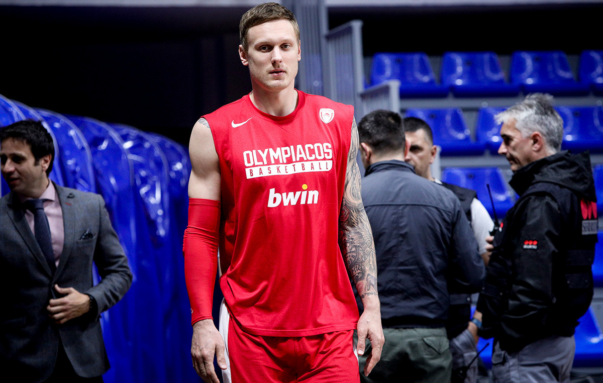 Νεκρός στα 32 του χρόνια ο πρώην παίκτης του Ολυμπιακού, Γιάνις Τίμα ...