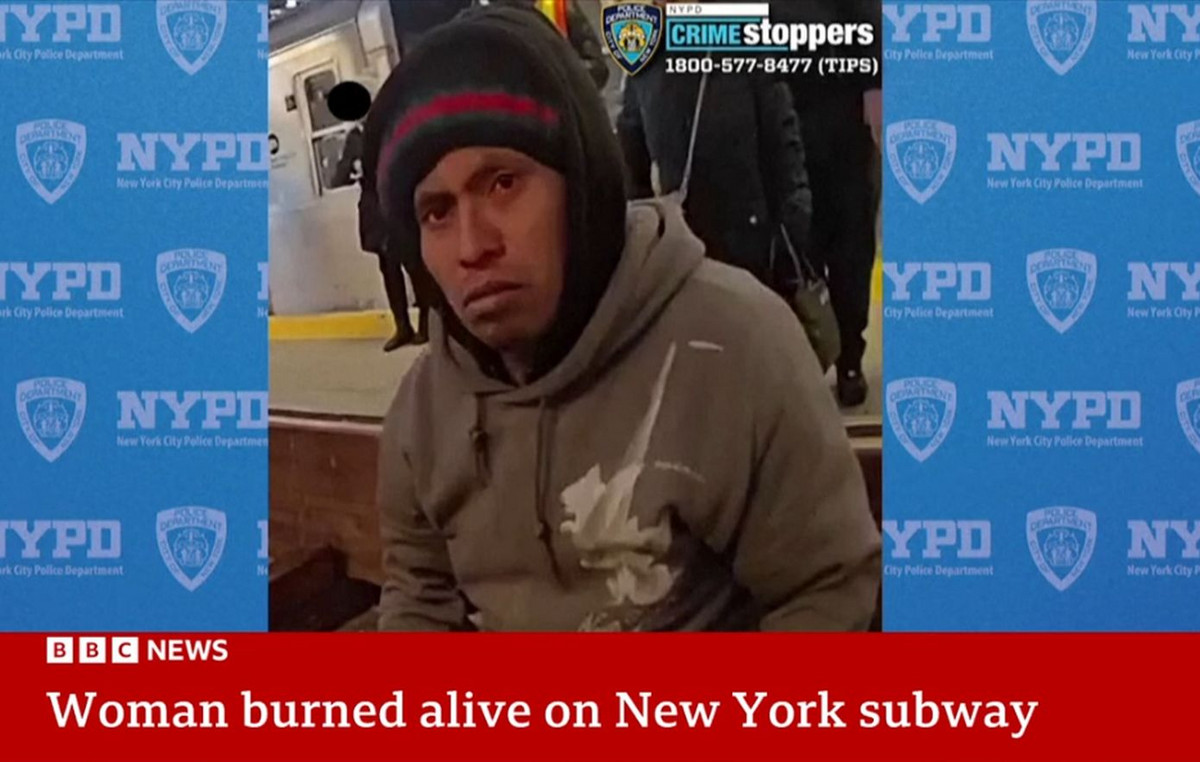 Horrifying images of maniac accused of setting woman on fire on subway ...