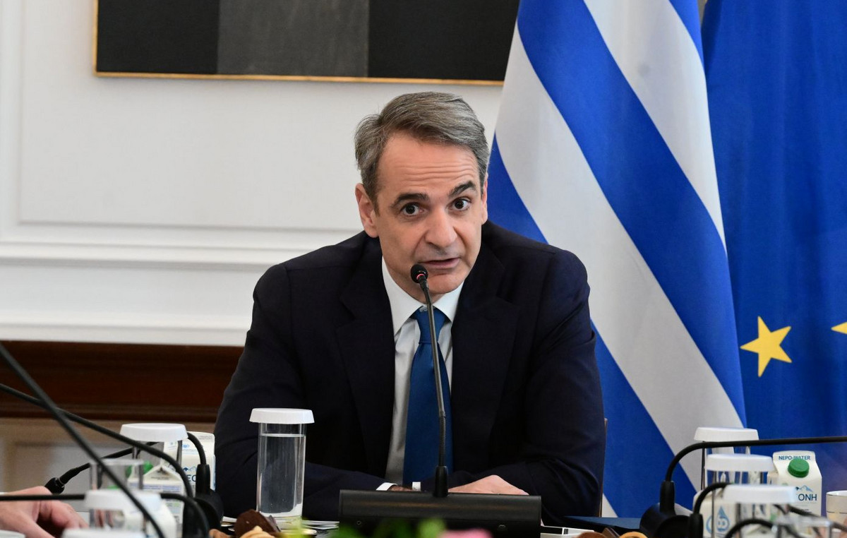 Έκτακτη σύσκεψη υπό τον Κυριάκο Μητσοτάκη το απόγευμα για τη σεισμική ...