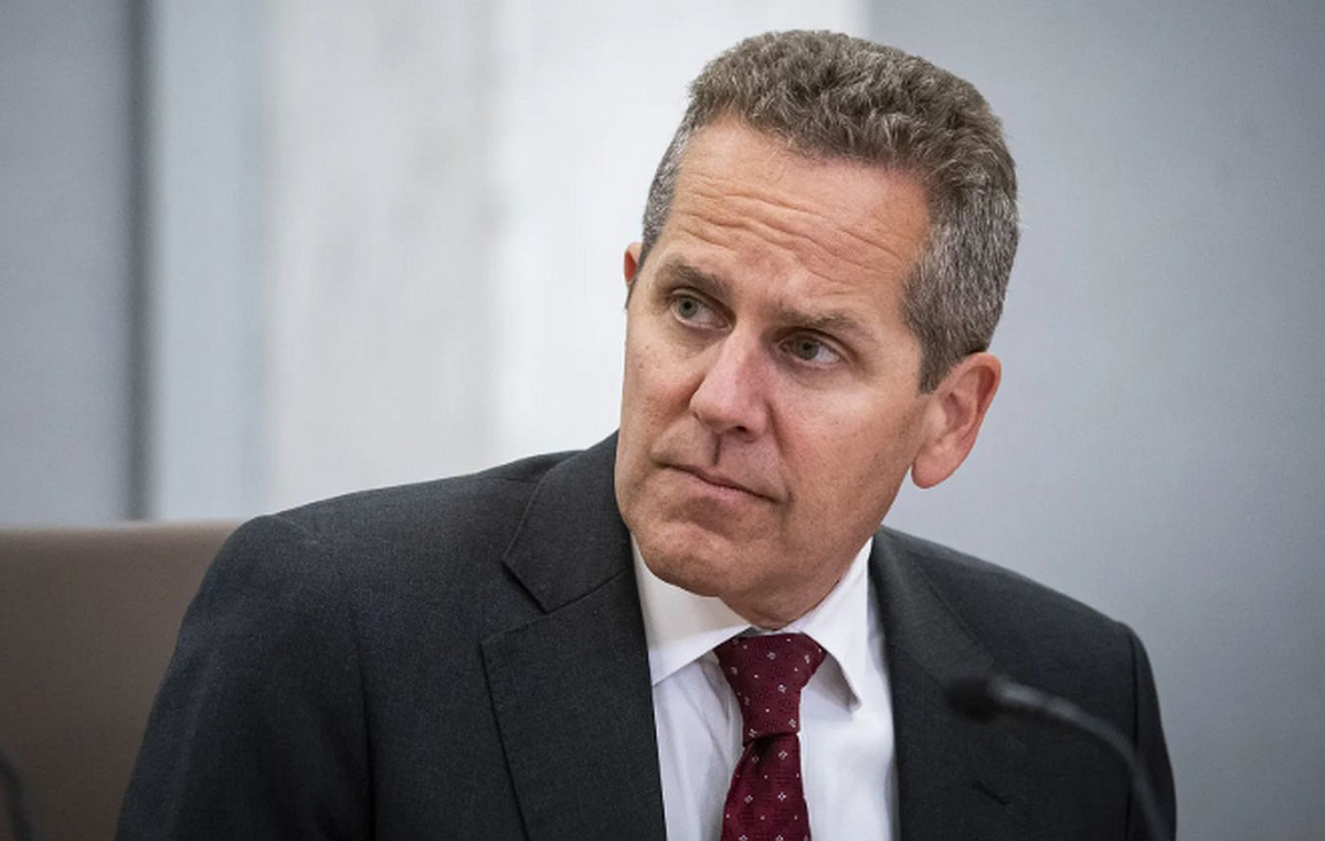 Federal Reserve Bank Vice Chairman Michael Barr Resigns - World Stock ...