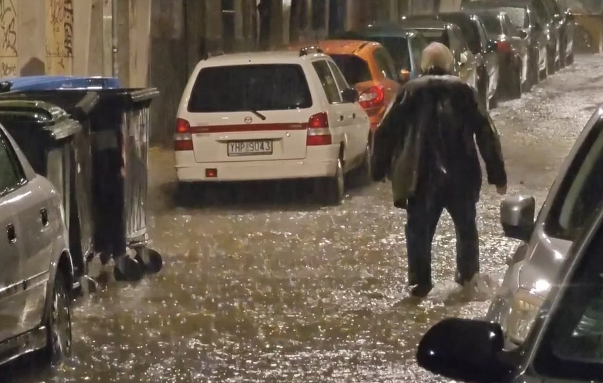 Άνοιξαν οι ουρανοί στην Αττική – Πώς θα κινηθεί η κακοκαιρία τις ...