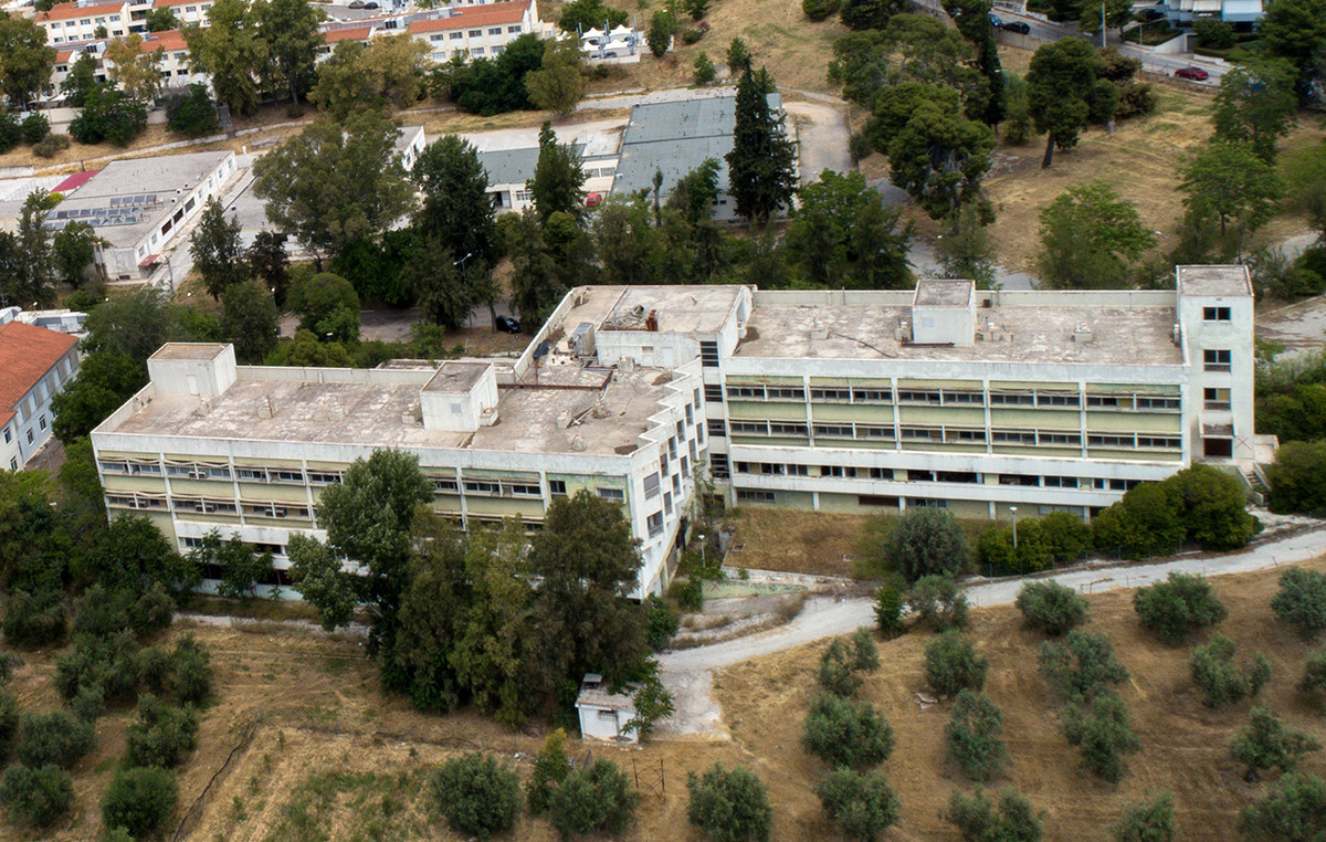 Συνελήφθη ο τρόφιμος που δολοφόνησε τη 44χρονη στο Δαφνί – Είχε κόψει ...