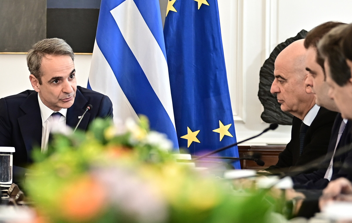 Μηνύματα Μητσοτάκη στο υπουργικό για τα Τέμπη – Στο Άμπου Ντάμπι σήμερα ...