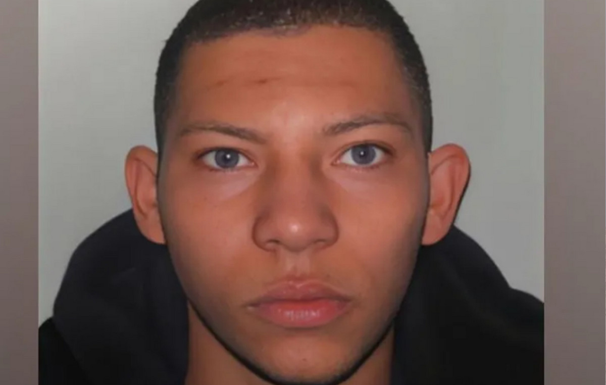 Alexander Sloley: The fee of 10,000 for information on the teenager who ...